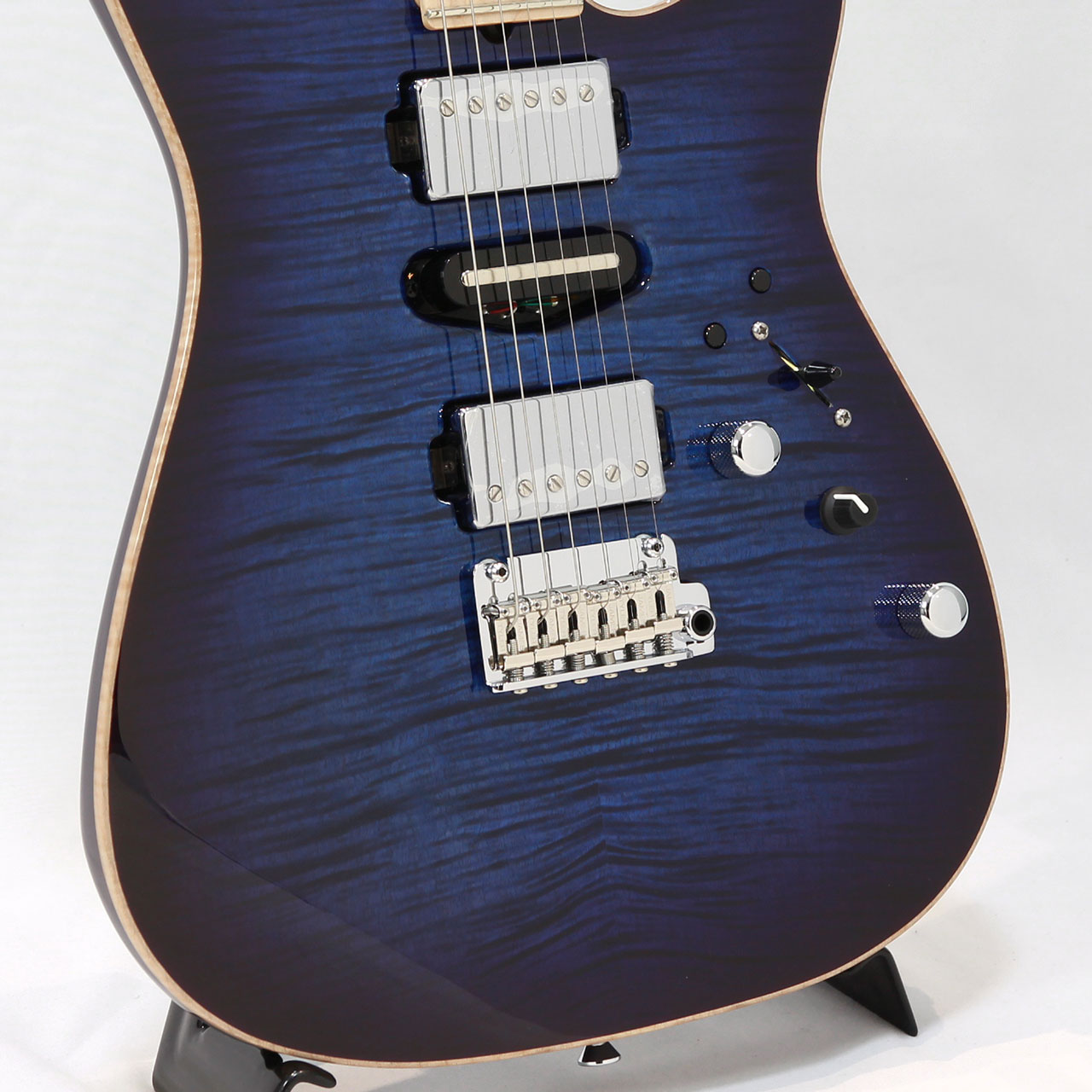 James Tyler Studio Elite HD Rear Rout Flame Maple/Alder James Tyler Studio Elite HD Rear Rout Flame Maple/Alder
